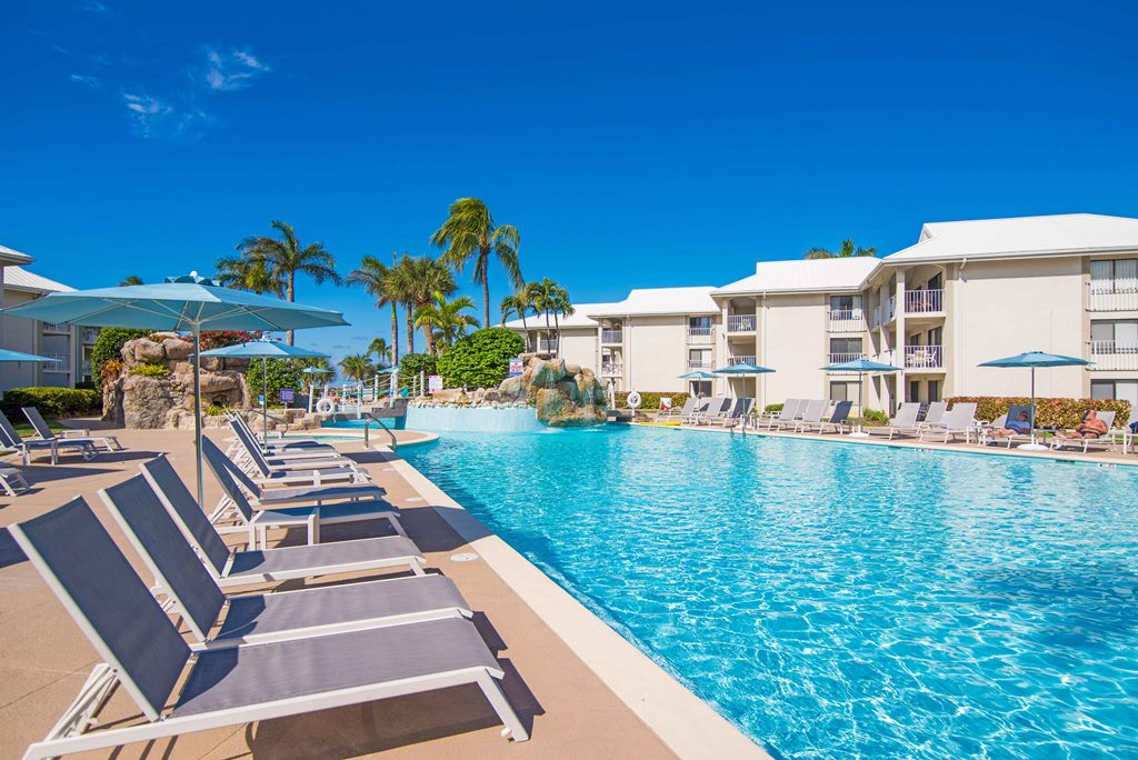 The official site for the Sunset Cove Condominiums on Seven Mile Beach ...